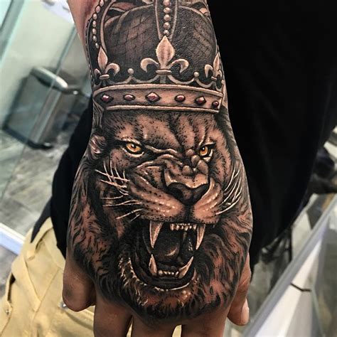 Pin By Elijah Vigil On Cool Tattoos For Guys Lion Hand Tattoo Lion