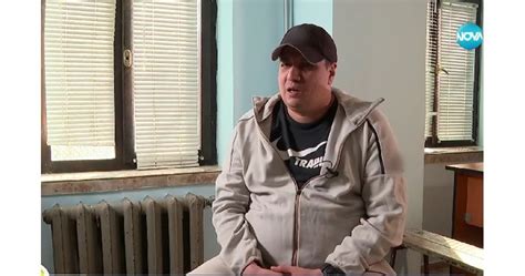 Затворник в Бургас чете приказки по телефона на децата си всяка вечер