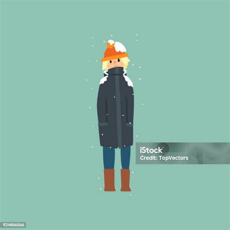 따뜻한 옷 및 겨울 감기 벡터 일러스트 레이 션에 떨고 있는 소년 귀여운에 대한 스톡 벡터 아트 및 기타 이미지 귀여운 남자 독일 Istock