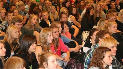 Gymnasium Viste Sex Video På Storskærm Indland Dr