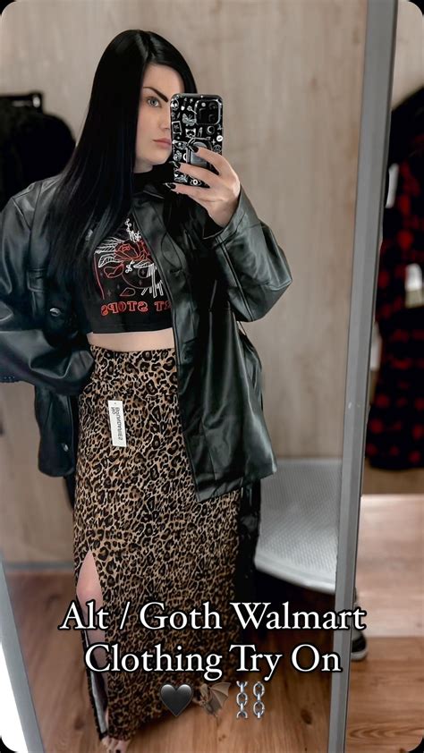 Goth Mommy Aesthetic