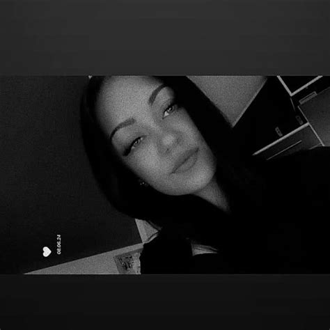 Jolina Jolinacht • Threads Say More