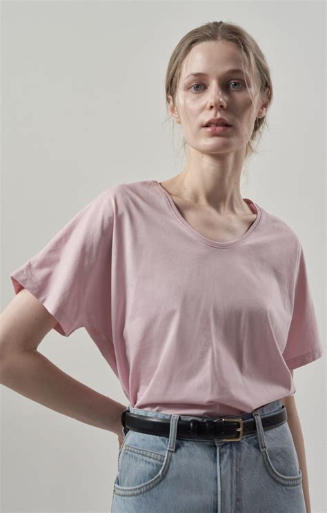 가치 있는 옷 모멧