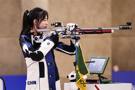 射击队上新00后冷面射手巴黎奥运看他们了 界面新闻 体育