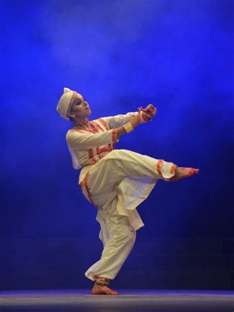 9 Vibrant Folk Dance Forms From Assam Diversity Assam