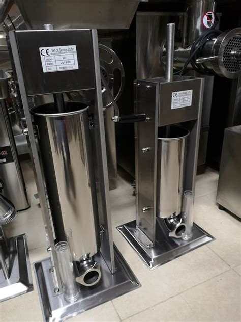 Пълначка за месо 7литра вертикална с 4 метални фунии гр Пловдив Гаганица • Olx Bg