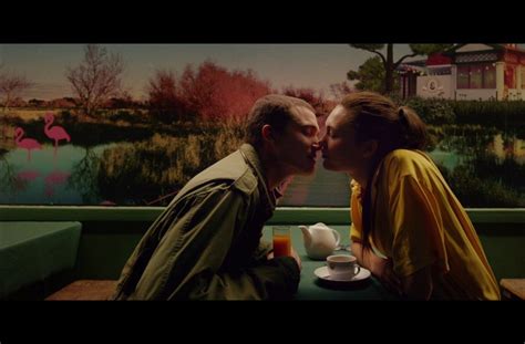 Quelle Est Limportance Du Baiser Dans Un Couple Le Parisien