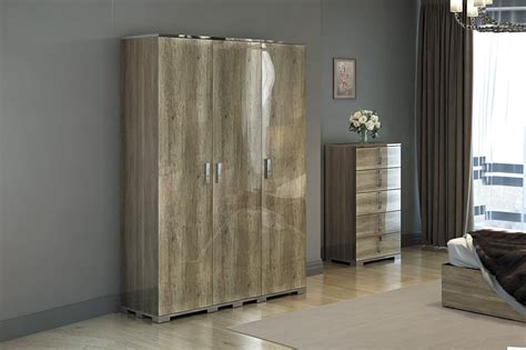 Шкаф 3 х дв КАНАЛЕТТО артикул 0037401 Купить в торговом комплексе