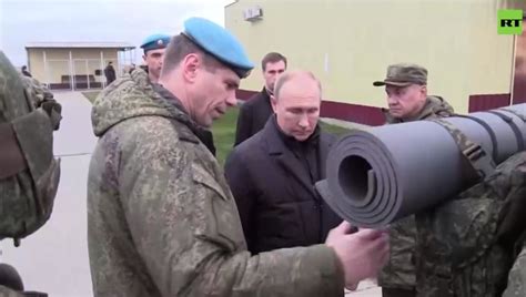 Путин и Шойгу посетили мобилизованных на полигоне у Рязани 20 10 2022
