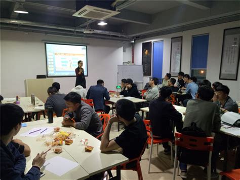 传一卓跃快乐学习卓跃教育福州java培训福州php培训福州web前端培训福州html5培训福州嵌入式培训安卓培训android培训嵌入式linux培训海西软件培训第一品牌