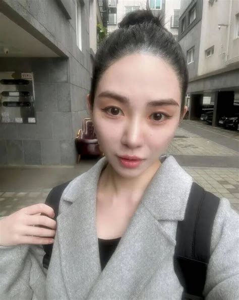 Kwon Mina Exmiembro De Aoa Anuncia Su Regreso Y Un Encuentro Con Fans