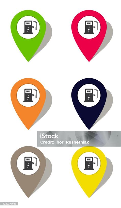 자동차 용 충전 소의 아이콘 지도 또는 위치에 대한 Ev 가솔린 가스의 기호와 포인터 차량 배터리 용 충전기 전자차를 호출합니다