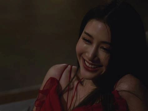 Ig พิม พิมประภา ตั้งประภาพร แด่รอยยิ้มที่เศร้าที่สุดของควีน🖤 ขอบคุณทุกคนที่ติด Instagram