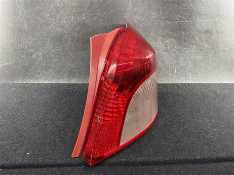 Toyota Vitz Yaris P90 P95 Taillight Koito 52 142 Right Side X1 Nz101