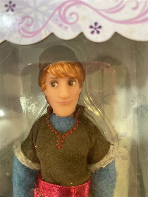 Disney Frozen Mini Dolls Hobbies And Toys Toys And Games On Carousell