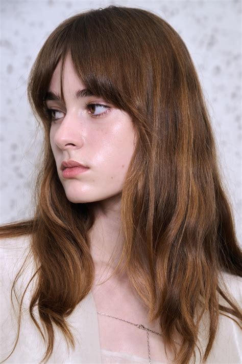 ألوان صبغات الشعر الرائجة لاحتفالات نهاية العام مجلة هي