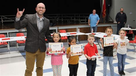 Alondra Romyna Liam Bennett And Hadley Lead Pledge At February School Board Meeting