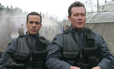 Зоряна брама Атлантида серіал 2004 2009