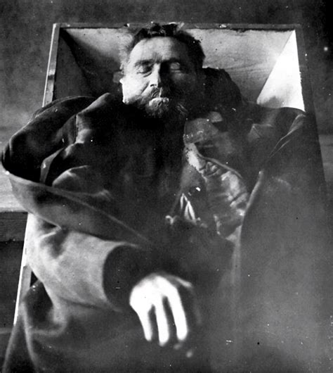 Most Famous Serial Killers To Send Chills Down Your Spine Bored Panda