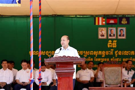 Msjtv News លោក ហ៊ុន ម៉ានី រៀបចំពិធីបុណ្យសង្ឃទាន និងស្រោចស្រពសុគន្ធវារី ជូនលោកតា លោកយាយ