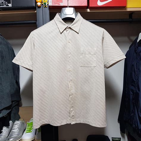 지방시 이태리정품 사선스트라이프 남성반팔셔츠 100 세컨웨어헬로마켓