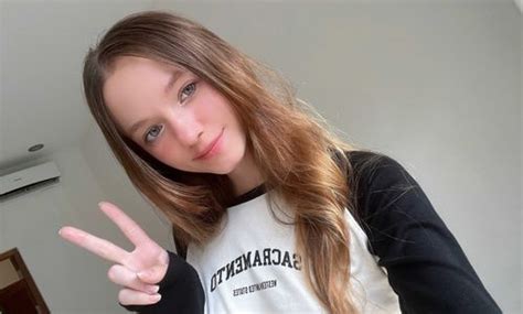 Alice 🎂 Birthday Month🥳 Onlyfans Account Magicalice