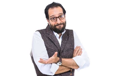 أحمد أمين ضيف شرف على باب العمارة جريدة الجريدة الكويتية