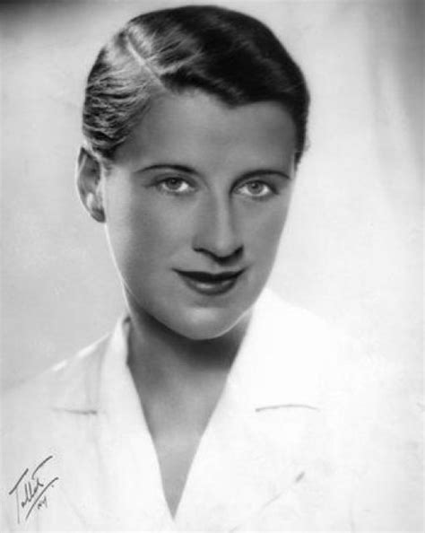 Beatrice Lillie Biography Canadian Comedienne