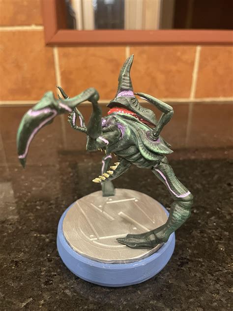 My Brothers Girl Painted My Metroid Prime Custom Amiibo And I Think