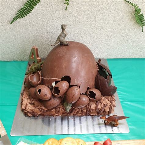 Best 12 Dino Egg Cake Artofit