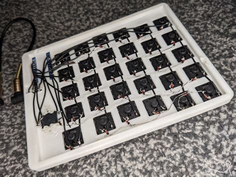 Handwired Low Profile Split Columnar Staggered Keeb R Olkb