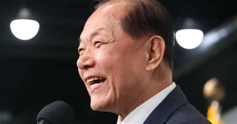 황우여 “6월 전당대회 물리적으로 불가능한 달 이상 늦춰질 듯”