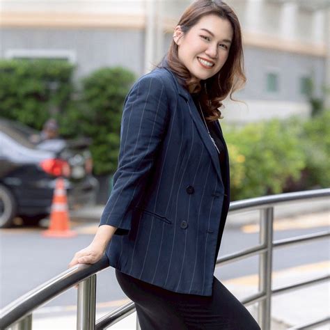 โรงเรียนการท่องเที่ยวและการบริการ โรงเรียนการท่องเที่ยวและการบริการ ขอแสดงความยินดีกับ ผู้ช่วย