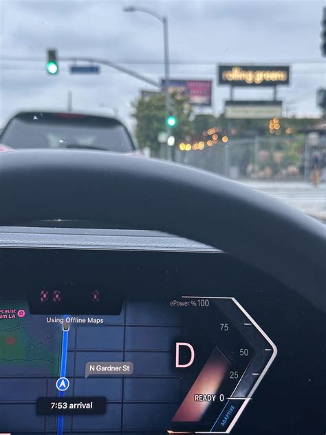 Carplay Shows When Using Offline Maps On Ios17 Bmw I4 In The