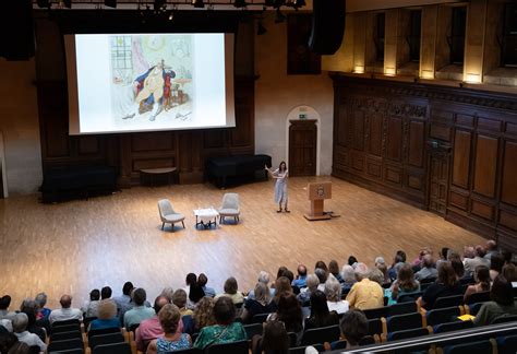 Uproar Book — Alice Loxton