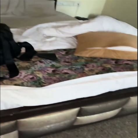 Indian Masked Girl Viral Hindi Language Chudai Mask Wali Larki Ki Chudia Indian Bhabhi Eporner