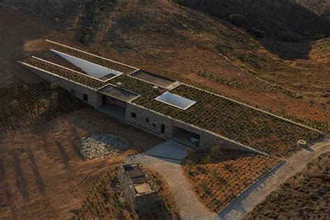 Landslide Deca Architecture