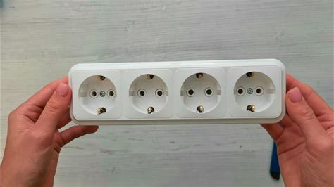 Розетка четырехместная с заземлением для открытой установки, серии ...