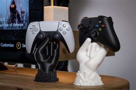 Hand Controller Stand Mk I By Holoprops Printables Store