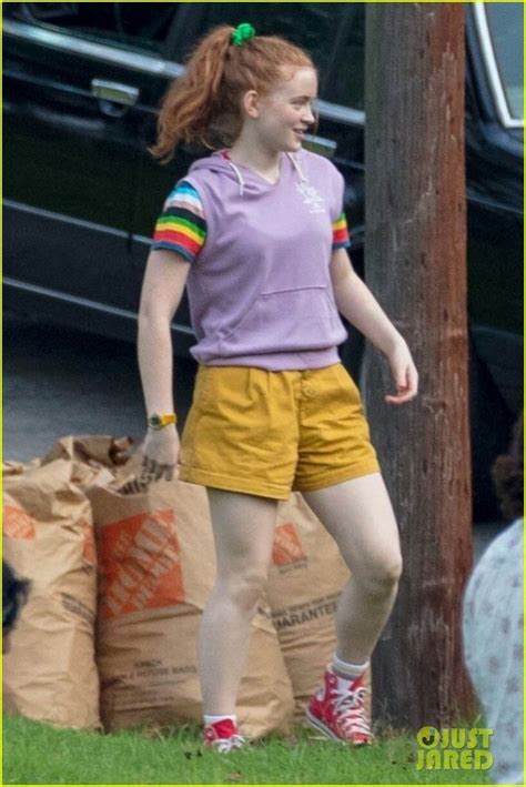 Pin By Poucas Ideias On Sadie Sink Stranger Things Outfit Sadie Sink