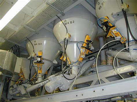 其它粉体破桥措施 compassbulk