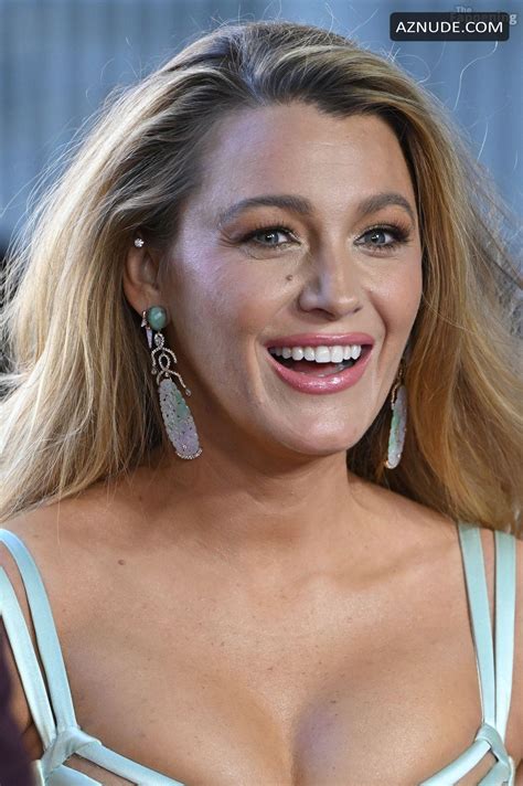 Blake Lively Sexy Shows Off Her Hot Tits At Another Simple Favor Screening In New York AZNude