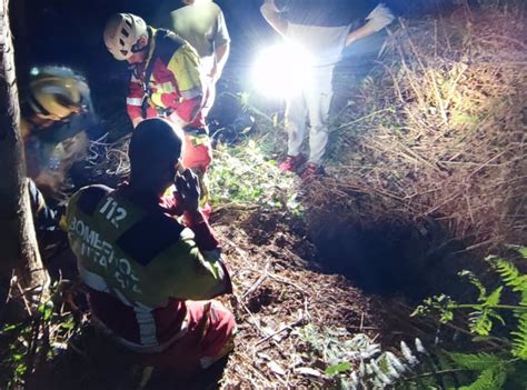 Rescatado Ileso Un Hombre Que Cayó En Una Torca De Unos Ocho Metros En
