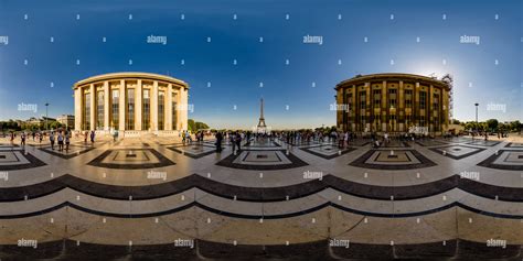 360° View Of Paris Eiffel Tower From The Palais De Chaillot Alamy