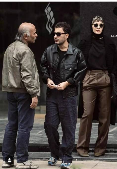 استایل دهه 50 فرشته حسینی و همسرش در خاکسپاری آتیلا پسیانی خانم با