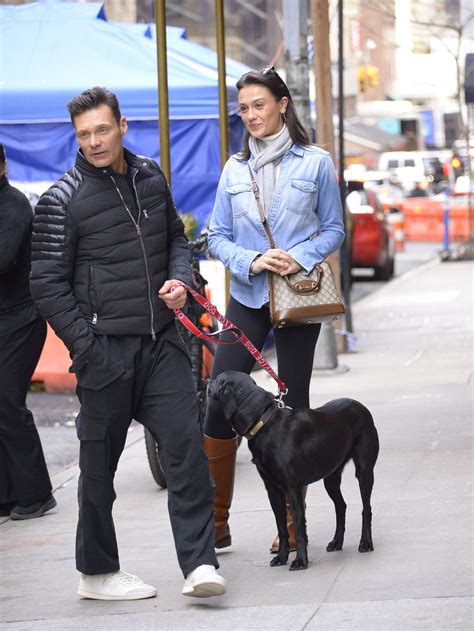 Non Committal Ryan Seacrest Behaves Like A Prim Librarian With Model Girlfriend Says Expert