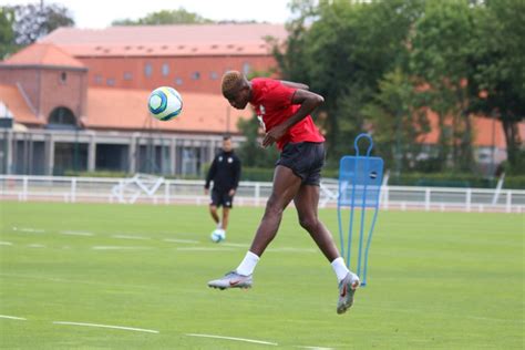 Osimhen Lille Fans Get Excited Babaijebu Blog Nigeria