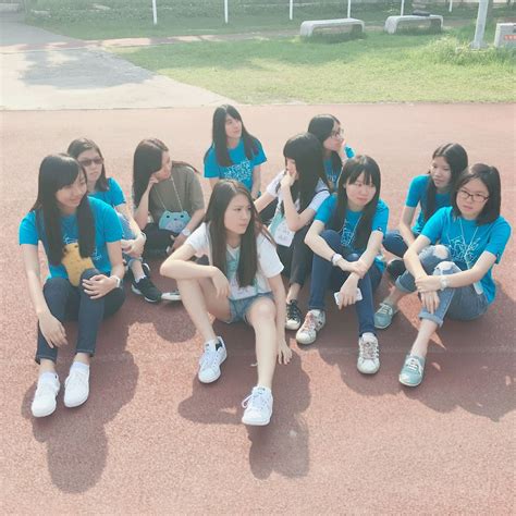 中山吉他30屆 幹部名單 社長 鄧安琁 副社 吳芷晴 教學 周予柔 林雨曈 美宣 陳邱意涵 孫德穎 公關 阮凌芝 活動 谷有涵 總務 黃湘雯 大家好我們是中山吉他30屆 （小編太晚發 3