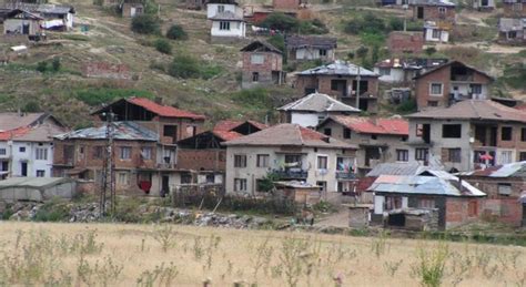 Във Велинград започна узаконяването на незаконните ромски постройки