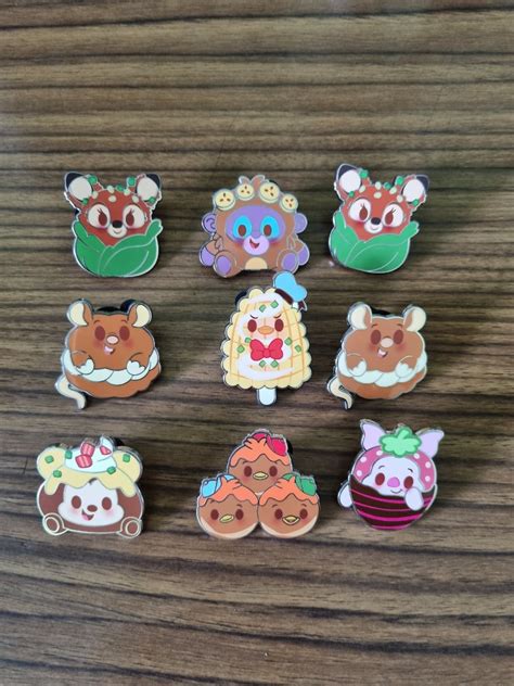 Official Disney Munchlings Pins Series 2 Hobbies And Toys Memorabilia